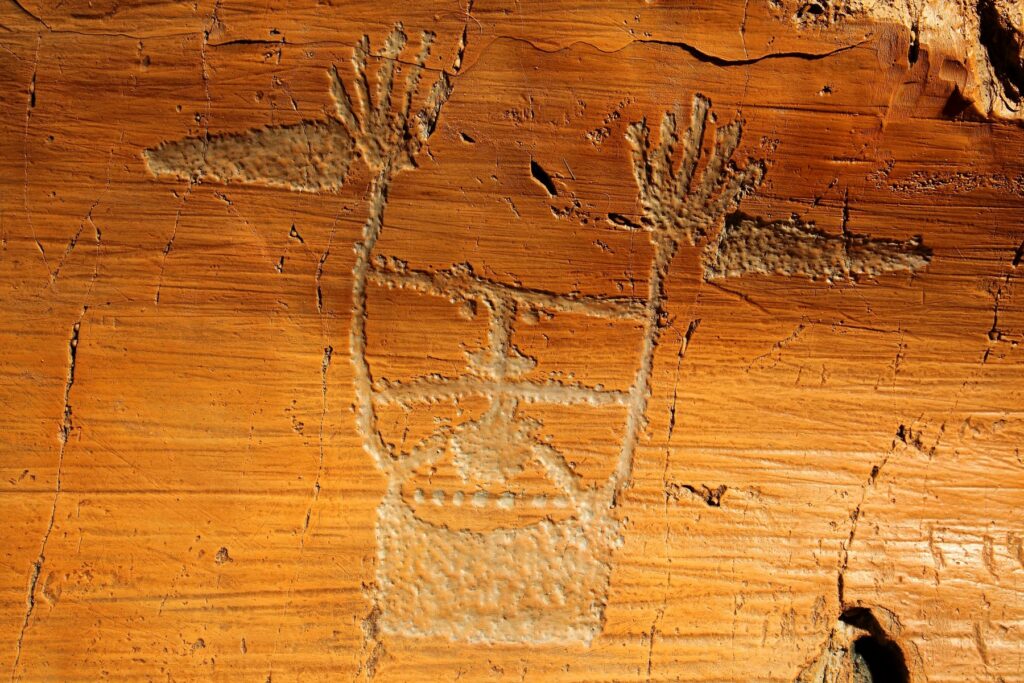 Le incisioni rupestri del Monte Bego (primaria) | Agorà del sapere ...